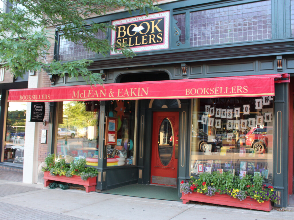 McLean & Eakin Booksellers - Downtown Petoskey, Michigan